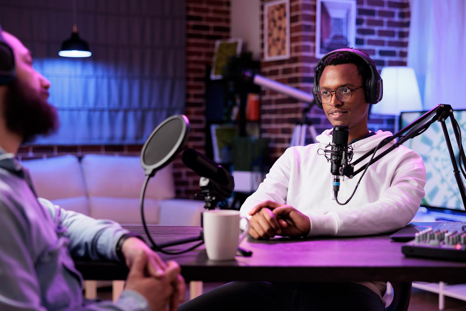 Program Detail - Carry On Podcast with Brad Colbert